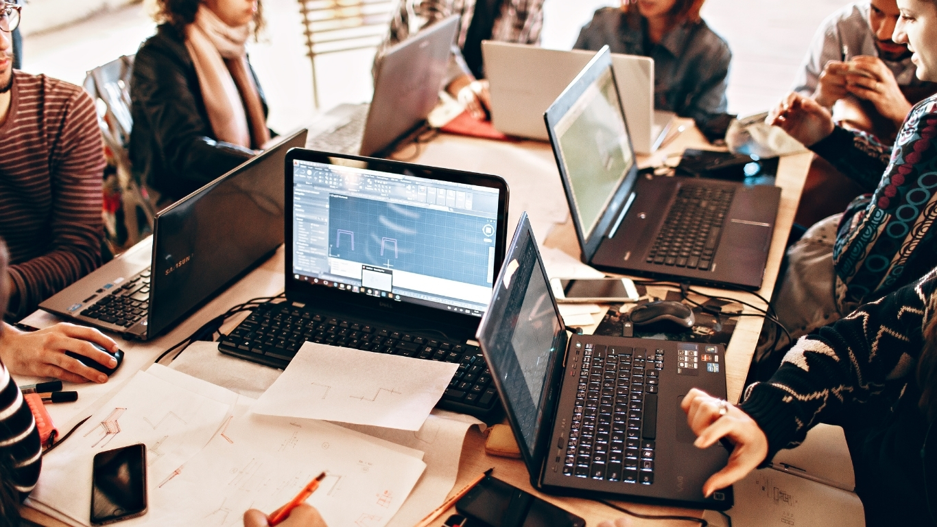 Mobile App Development Project Plan & Roadmap Guide 2026